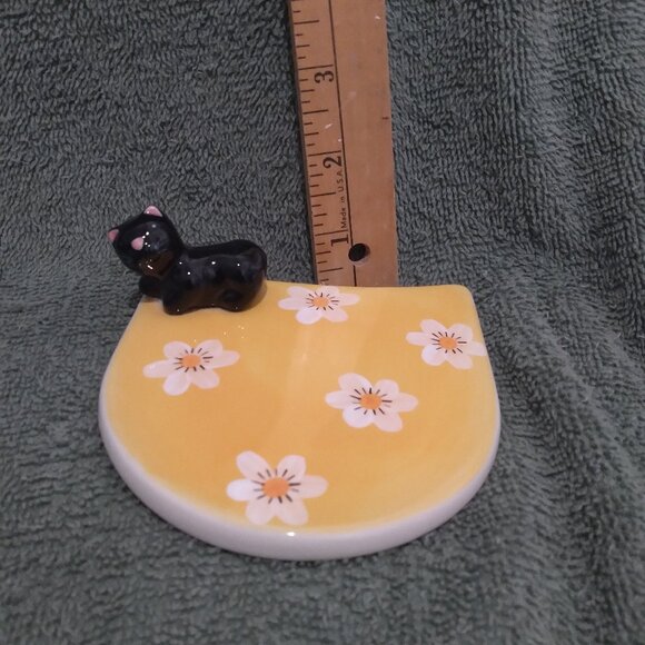 HuesNbrews | Kitchen | Ceramic Black Cat With Daisies Coaster | Poshmark